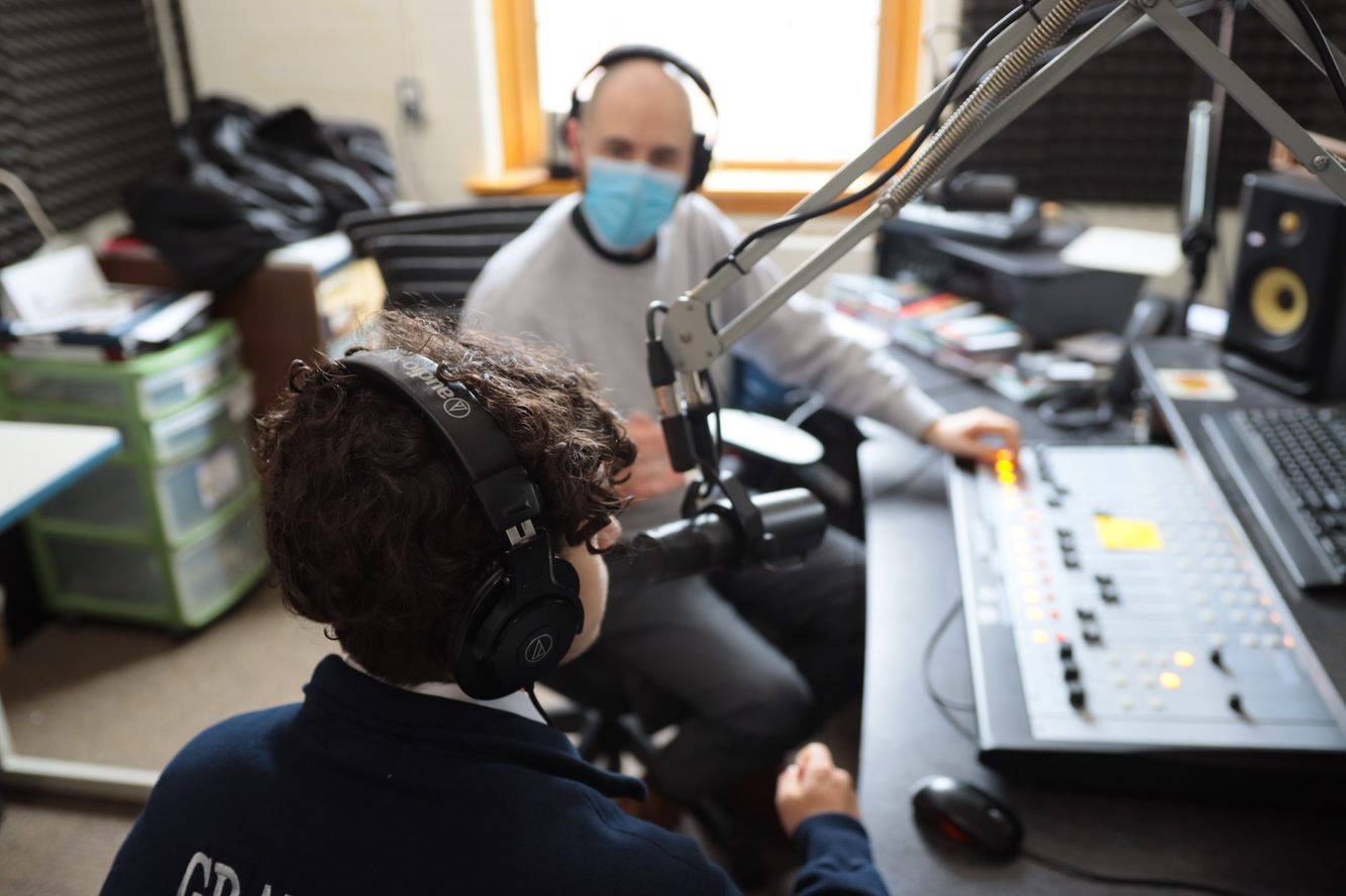 Tuned in: Upper School Students Deliver Radio Broadcast - Bayview Glen